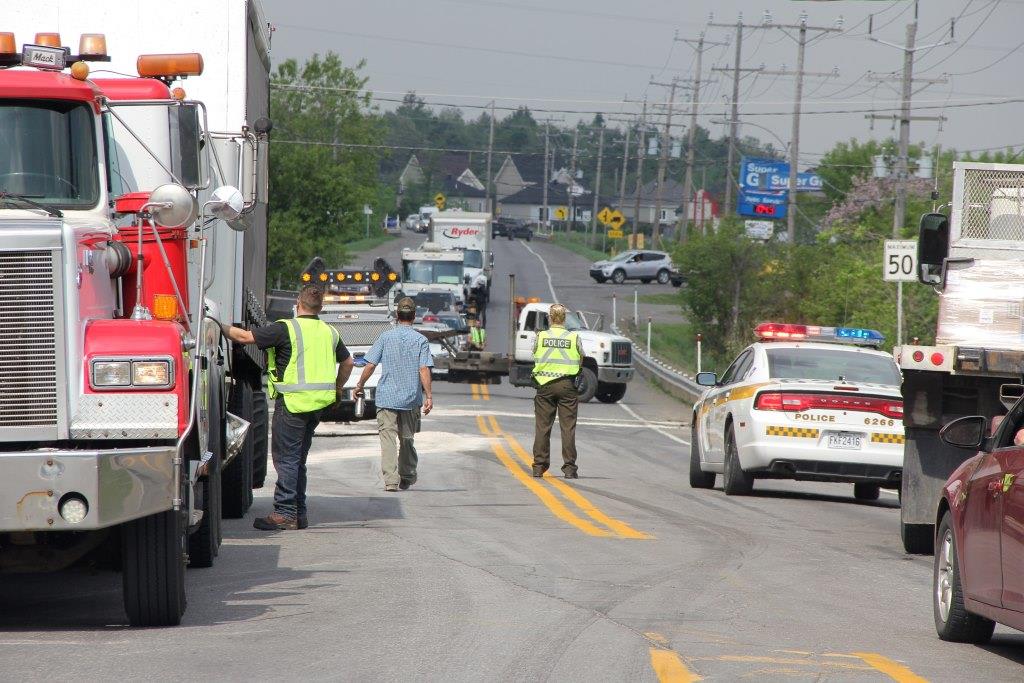 Trois véhicules impliqués dans un accident sur la 158 | Journal Le Nord