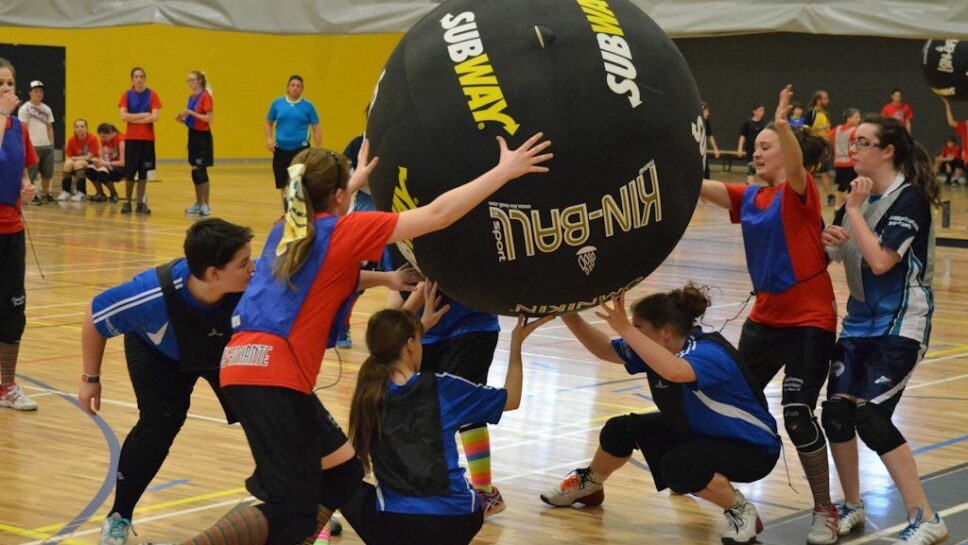 Kin-Ball: les Laurentides décrochent quatre médailles d'or | Journal Le ...