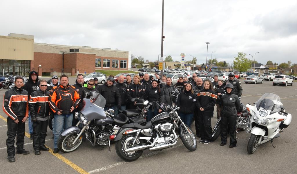 Une randonnée à moto en hommage à Louis Lapierre | Journal Le Nord