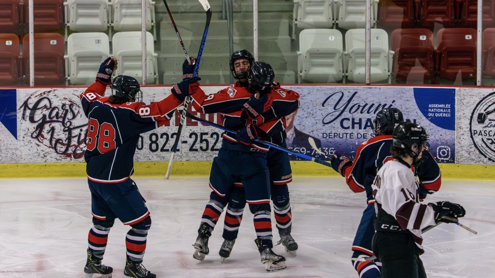 Hockey collégial D2 : Les Dynamiques refont le coup des Spartiates aux ...
