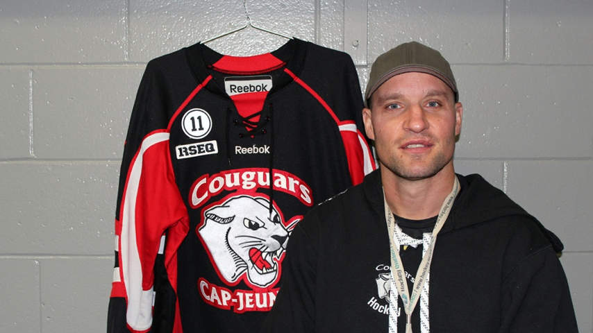 Hockey scolaire : Les Couguars M18 Relève atteignent le Championnat ...